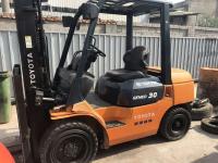 China Manufacturing Plant Used TOYOTA FD30 3 ton Forklift With 3 Stages Mast In Big Promotion for sale