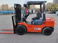 China Japan Toyota FD30 Second Hand Forklift Trucks in Good Condition and Low Maintenance for sale