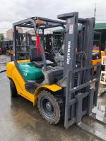 China Japan Komatsu FD25T-14 2.5T Diesel Forklift with 1.2M Fork Length and 1.6M Fork Width for sale
