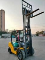 China 2012 Komatsu FD30 FD25 Container Forklift with Diesel Engine in Top Working Condition for sale