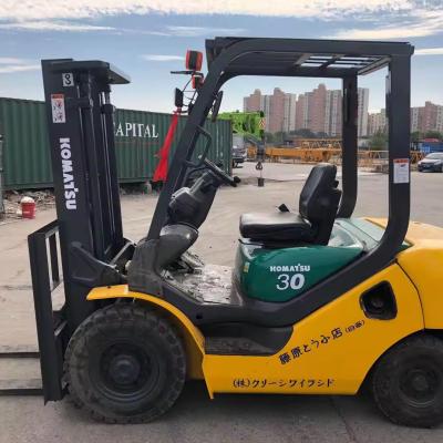 China Japan Original Komatsu FD30 3 Ton Forklift with Diesel Engine in Good Condition for sale