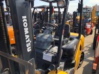 China Original Color Gas KomatsuFD30 3Ton LPG Forklift with 1.6M Fork Width and 1.2M Fork Length for sale