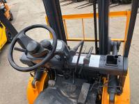 China JAPAN TCMFD30 3T Mini Forklift The Ultimate Solution for Warehouse Handling Needs for sale