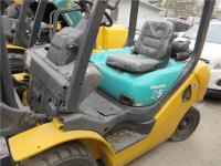 China Reasonable Komatsu FD25 FD30 Diesel Forklift in Japan 2.5 Ton 3 Ton with Side Shifter for sale