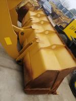 China SDLG LG933L Construction Machinery with 300 Working Hours and Original Hydraulic Pump for sale