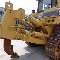 China CAT D8R Used Crawler Bulldozer with 11.7 Dozing Capacity and KYB Hydraulic Cylinder for sale