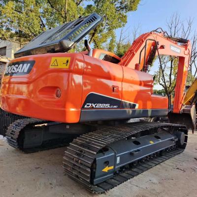 China 2018 Used Doosan DX225 Excavator 22 Ton Crawler Excavator with Original Hydraulic Pump for sale