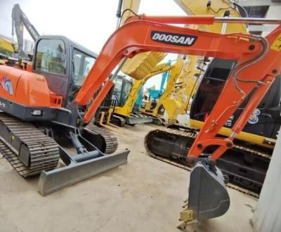 China Good Condition Used Doosan DH60-7 Excavator Original Hydraulic Valve Mini Digger for sale