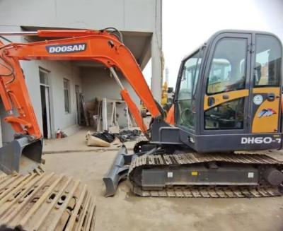 China 6 tons Doosan DH60-7 used excavator Mini digger crawler with YANG MA 4TNV94L engine for sale