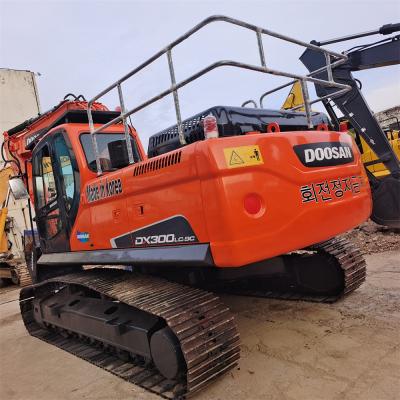 China Doosan Dx225LC Dx225 Dx140 Dx150 Dx300LC Hydraulic Crawler Excavator in Good Condition for sale
