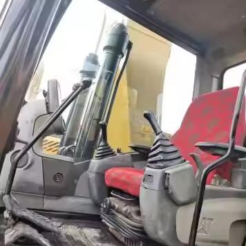 China 323D2L CAT Excavator Top Choice with 1200 Working Hours and 32300 KG Machine Weight for sale
