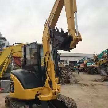 China 3500 Operating Weight Used Komatsu Mini Excavators PC30 PC15 PC20 PC35 PC40 PC55 PC56 for sale