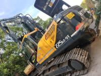 China Hyundai 225 Excavator at with 1.2M³ Bucket Capacity and Maximum Digging Height of 9840MM for sale