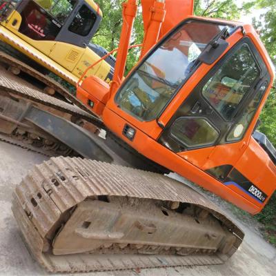 China 30 Ton Doosan DH300LC Excavator with Good Condition and Original Hydraulic Cylinder for sale
