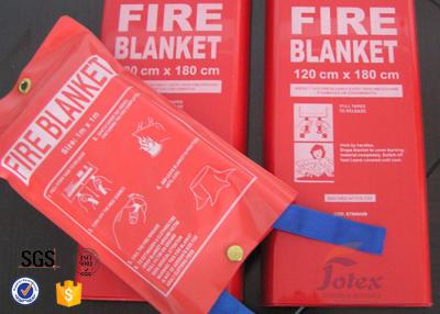 China EN1869 Certified 1x1m White Fiberglass Fire Blanket 0.4mm Thick 550℃ Temperature Rating for Kitchen and Industrial Safety for sale