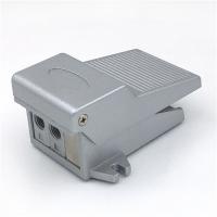 China Aluminum Foot Pedal Pneumatic Valve , 3 Way Pneumatic Control Valve for sale