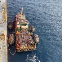 China Unique Rubber Inflatable Pneumatic Fender For Ship To Ship Or Dock for sale