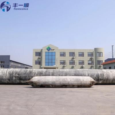 China Boat Lift Marine Rubber Airbag with Pneumatic Inflatable Design for sale