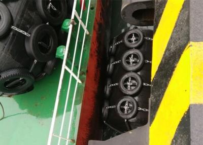 China Solid Dock Foam EVA Fender Proof Against Corrosion With Hot Galvanizing Chains for sale