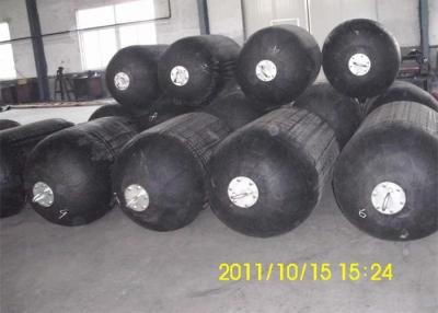 China Pneumatic Boat Marine Rubber Fender Initial Working Pressure 0.05 - 0.08MPa for sale