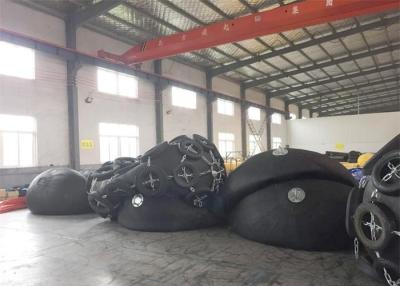 China Suitable For Medium Size Boat Floating Pneumatic Rubber Marine Fender for sale