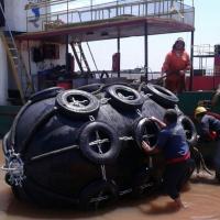 China Boat Weight From 15000 - 200000T Of Pneumatic Air Filled Rubber Ship Fender for sale