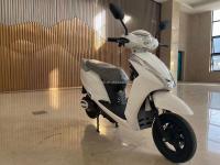 China 72v Lithium Battery Electric Scooter Motorcycle for Adults Max Load 200kg LCD Display for sale