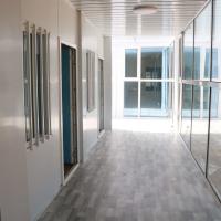 China Steel Prefab Shipping Container Homes Modern Luxury Galvanlized Steel Frame for sale
