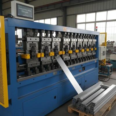 China Customized Roll Forming Machine 16 Stations 15mmin 45 Steel Shaft 55-60C for Door Frames Roof Panels for sale