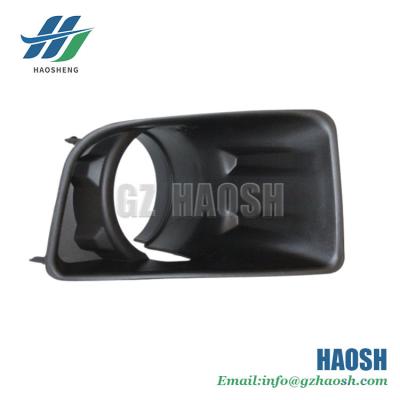 China Isuzu DMAX Left Hand Fog Lamp Cover Rubber 8-98099825-1 8-98099825-0 Standard Size OEM Replacement for sale