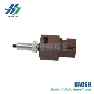 China Isuzu 700P 4HK1 Brake Light Switch 8-98000028-1 8980000280 Brake Lamp Switch for sale