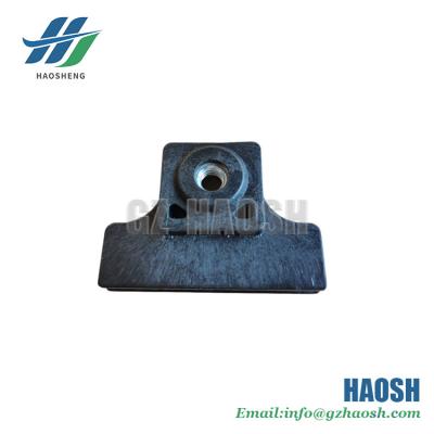 China Isuzu 700P 4HK1 Glass Door Holder 8-98041907-1 8-98041907-0 2.3kg Steel for sale