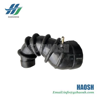 China Air Intake Hose MC645114 for Mitsubishi Fuso Truck Standard Size for sale