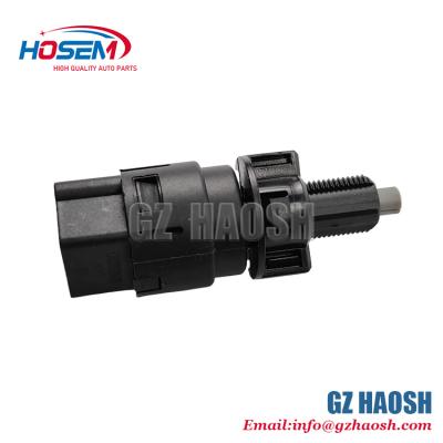 China Isuzu Brake Light Switch CA100020420 AT for D-MAX 2012-2019 MU-X 4JJ1 4JK1 for sale