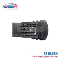 China Isuzu NPR Hazard Switch 8P 8-97202476-0 8972024760 8 Pin Hazard Warning Light Switch for sale