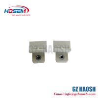 China Isuzu 700P 4HK1 Holder Door Glass 8-98041907-0 Door Window Retainer Fastener Clip for sale