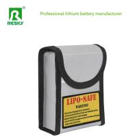 China Red Black Silver Fireproof RC Lithium Battery Pack Safe Storage Bag 46x95x115mm for sale