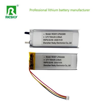 China Lipo battery cell 502065 3.7V 700mAh 2.59wh Rechargeable Lithium polymer Batteries for sale