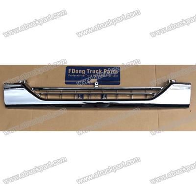 China Chrome Grille 100CM For Nissan UD PKB/CWM454 Nissan Truck Spare Body Parts for sale