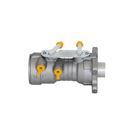 China Japanese Truck Parts Brake Master Cylinder 8-97224-371-0 for Isuzu Elf Npr Nqr 6.5t 7.9t 8.5t for sale