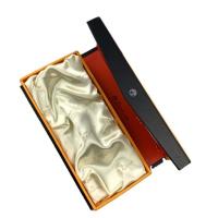 China Specialty Paper Magnetic Closure Gift Box With Cloth Insert Pen Display for sale