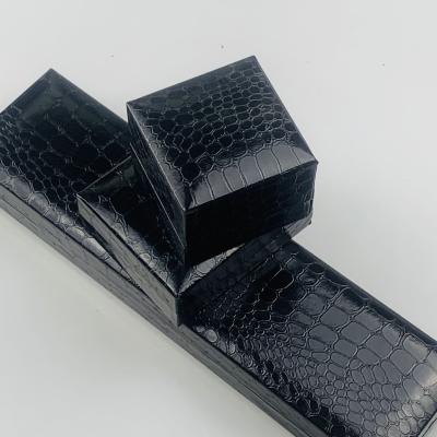 China Black Crocodile Pattern Jewelry Set Box Paper Velvet Insert Rectangle for sale