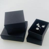 China Velvet Insert Kraft Paper Gift Packaging Box  Square Matte Black For Cosmetic Shopping for sale