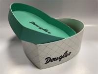 China CMYK Rigid Gift Box Green Heart Shaped Cardboard Box Magnetic Closure for sale