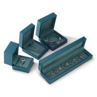 China High-End Custom Pu Leather Jewelry Box Plastic Jewelry Gift Box Ring Bracelet Necklace Jewelry Case Suede Fabric for sale