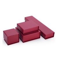 China Red Jewelry Necklace And Bracelet Gift Box With Magnetic Closure for sale