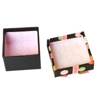 China Christmas Paper Gift Packaging Box 6*6*6CM PMS Printing With Ribbon for sale