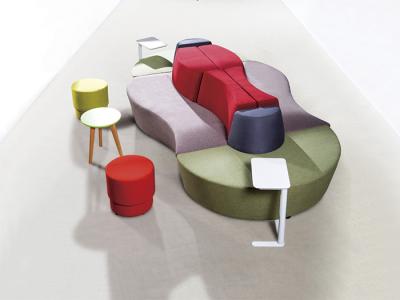 China Collaborative Shared Workspace Furniture Customized for sale