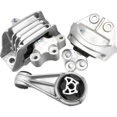 China Rubber Metal Engine Mount Set for MG RX5 1.5T OEM 10450059 Lower Position for sale