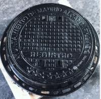 China Elite Durable Ductile Iron Manhole Cover with Locking Mechanism for sale